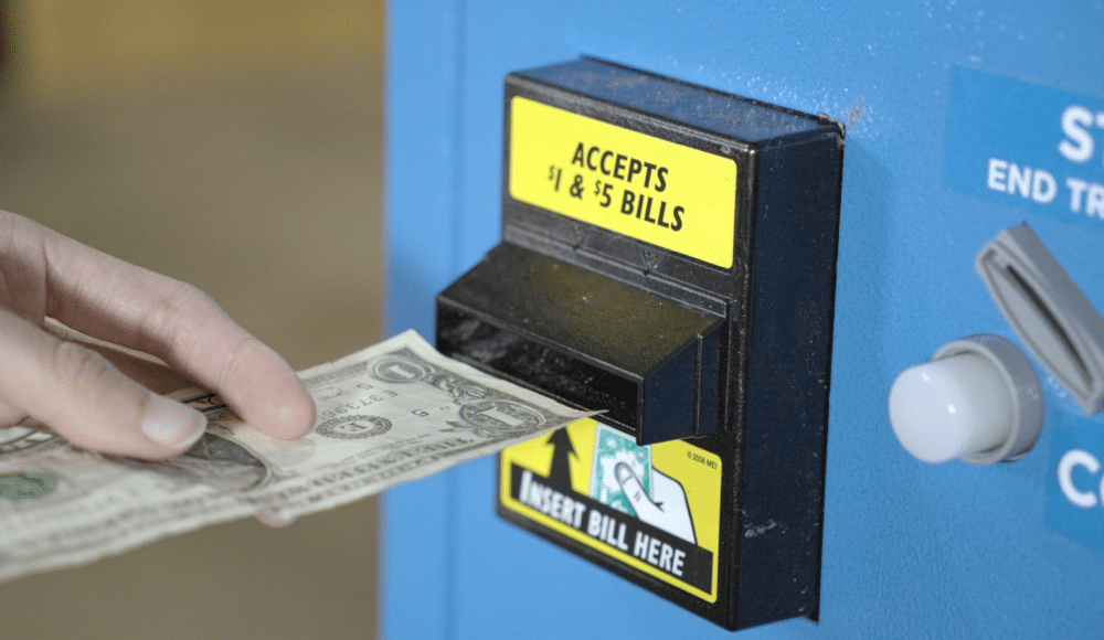 Commercial Ice Vending Machine Options - Everest